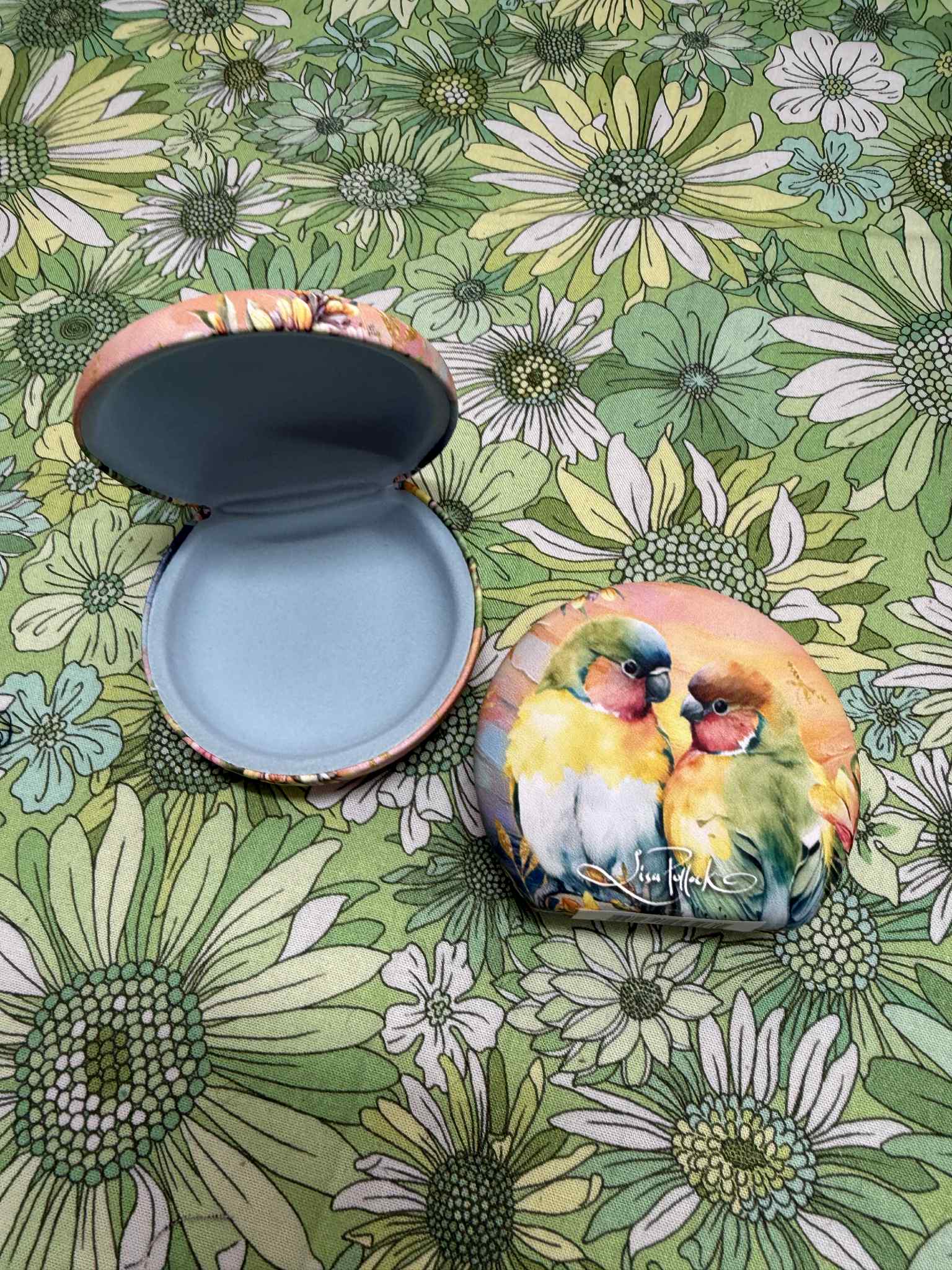 Lisa Pollock Travel Case - Paradise Love Birds – Country SewNSew